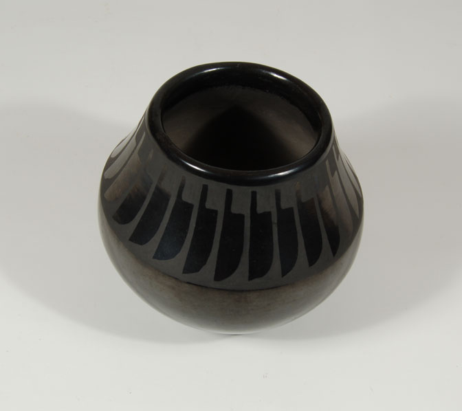 Maria Martinez Pottery – C3672E - Adobe Gallery, Santa Fe